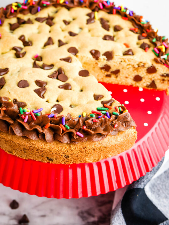 Chocolate Chip Cookie Cake - Recipes Simple