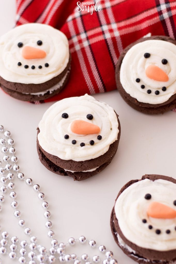 Snowman Christmas Whoopie Pies - Recipes Simple