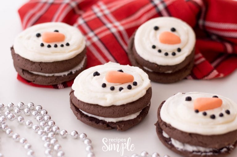 Snowman Christmas Whoopie Pies - Recipes Simple