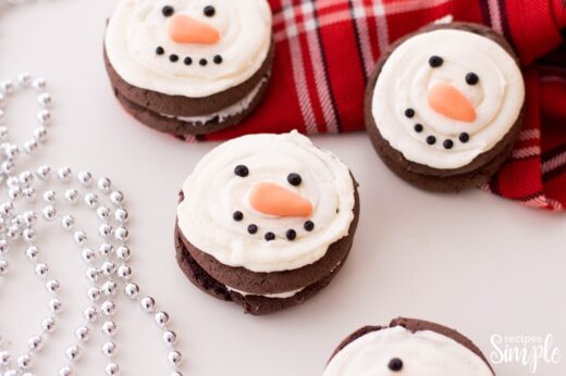 Snowman Christmas Whoopie Pies - Recipes Simple