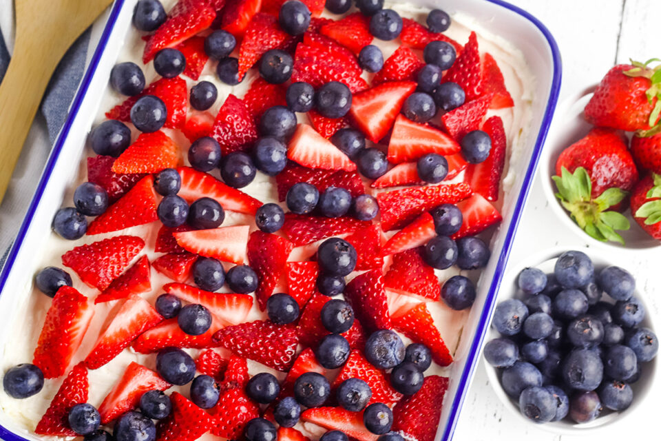 No Bake Berry Cheesecake With Pretzel Crust - Recipes Simple