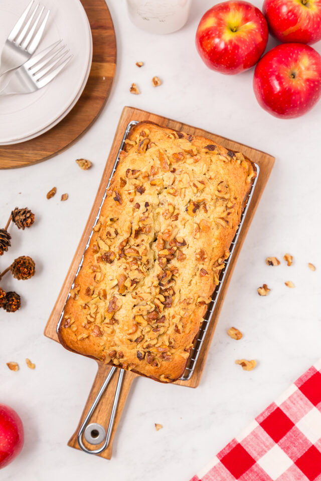 Apple Walnut Bread - Recipes Simple