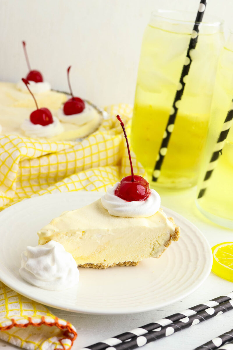 No Bake Lemonade Pie - Recipes Simple