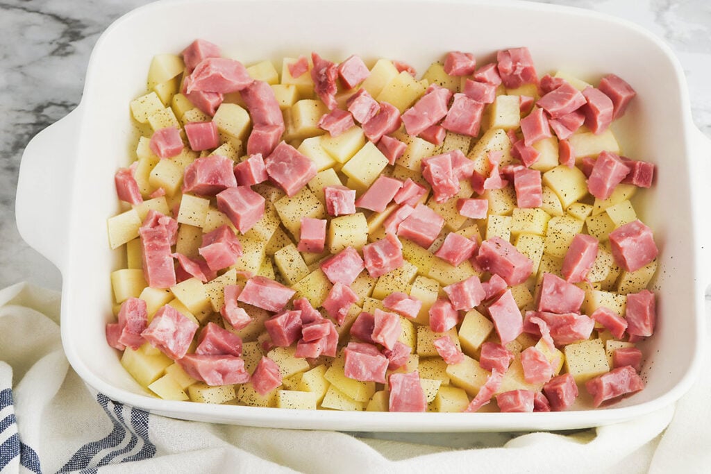 Cheesy Ham and Potato Casserole - Recipes Simple