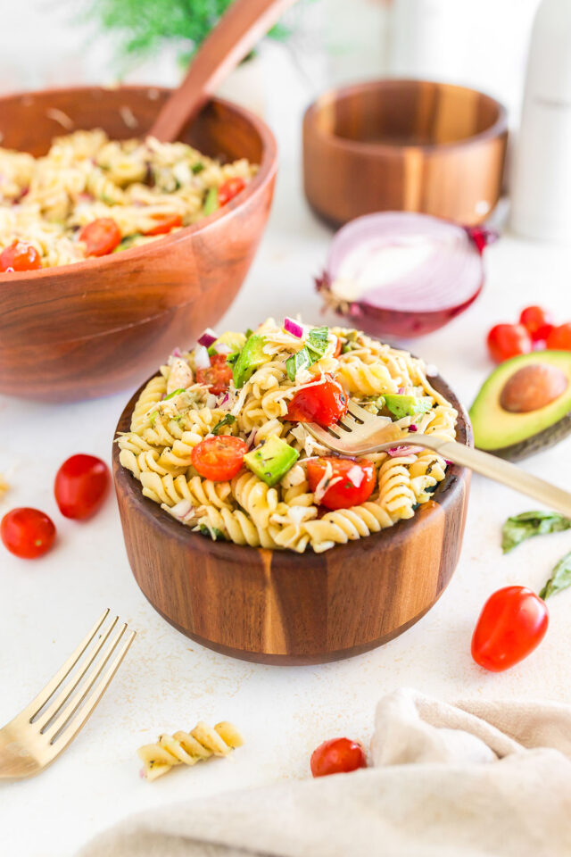 Avocado Chicken Pasta Salad - Recipes Simple