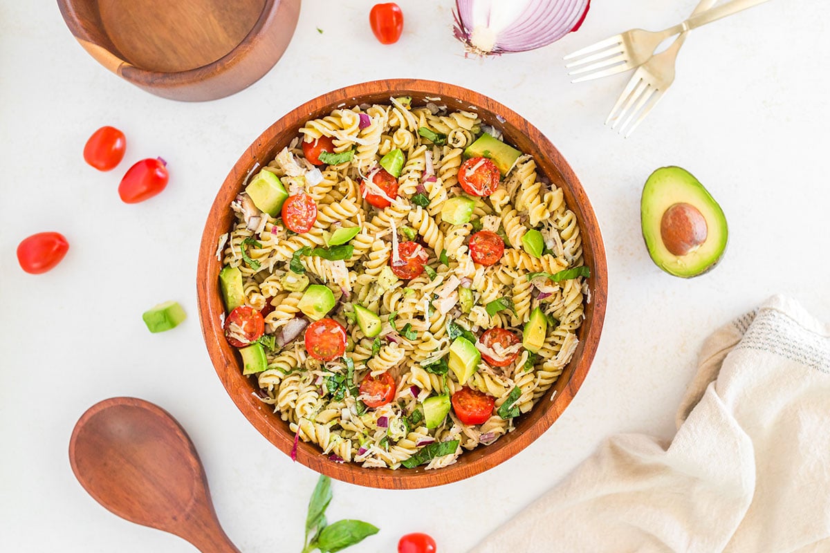 Avocado Chicken Pasta Salad - Recipes Simple