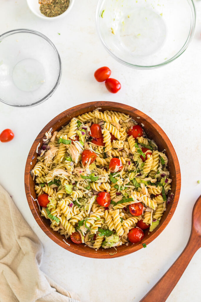 Avocado Chicken Pasta Salad - Recipes Simple